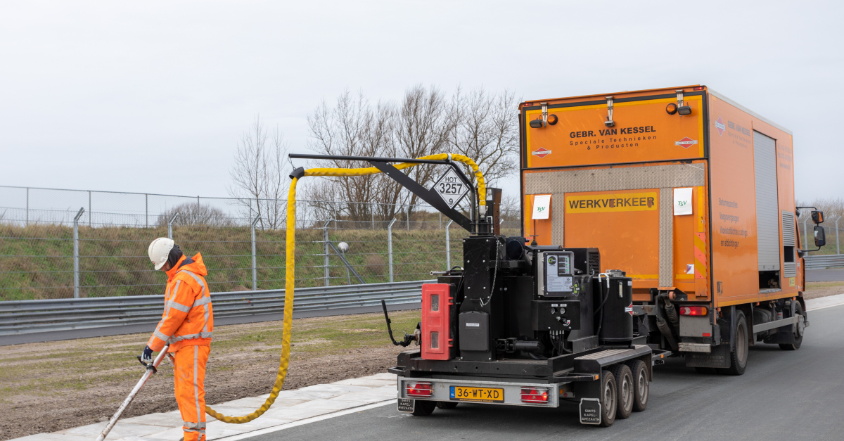 Flexibele bitumineuze naadafdichting Circuit Zandvoort | Gebr. Van Kessel