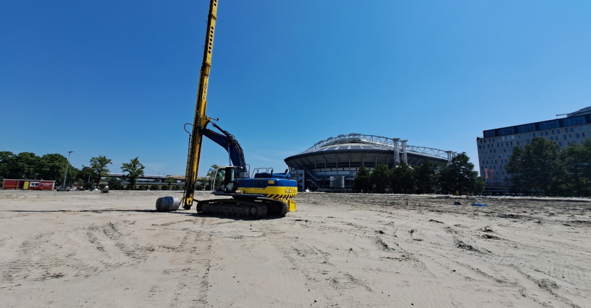 Verticale drainage naast de Johan Cruijff ArenA | Gebr. Van Kessel