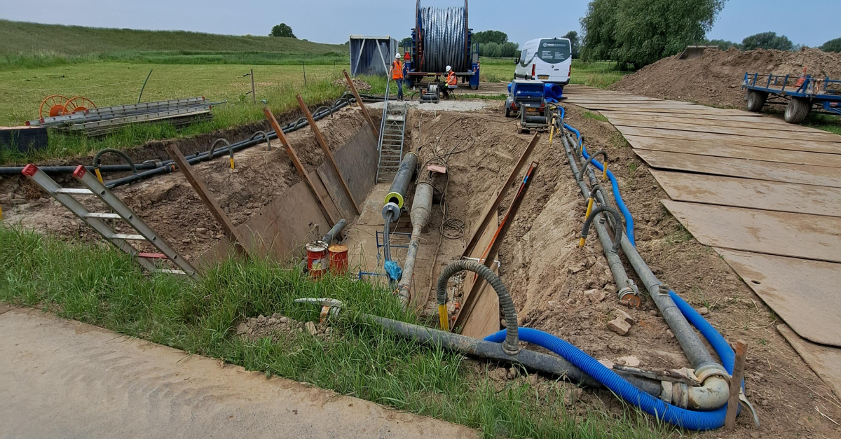 Werken onder hoogspanning voor Van Kessel Bronbemaling | Gebr. Van Kessel